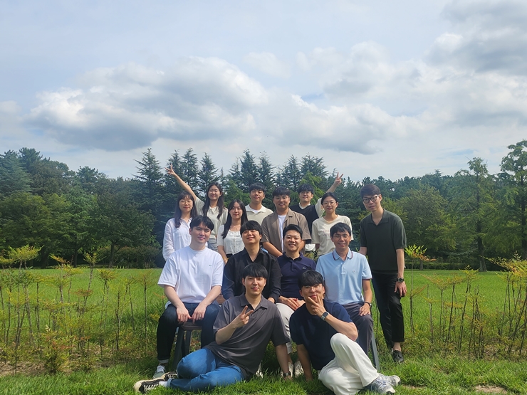 연구실 단체사진 업데이트 – Nanocatalysis and Surface Science Lab.